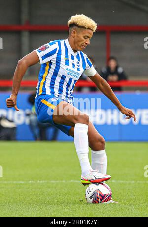 Victoria Williams (#20 Brighton & Hove Albion) Warms up during the FA ...