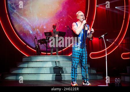 Andy Bell and Vince Clark, of Erasure, in soundcheck and concert at ...