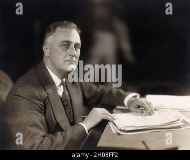 FRANKLIN D ROOSEVELT (1882-1945) as 32nd President of the United States ...