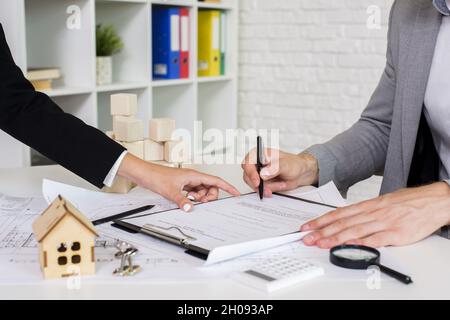 woman suggesting changes plan. Resolution and high quality beautiful ...