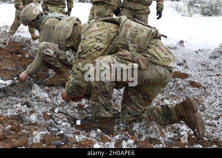 Combat engineers with Company B, 91st Brigade Engineer Battalion, 1st ...