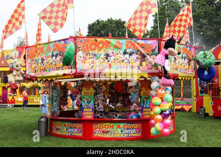Hook a Duck kiosk Prize every time at Leatherhead Fair, July 2021 Stock ...