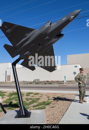 Maj. Gen. Christopher J. Mahoney, the commanding general of 3rd Marine ...