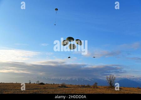 A HMMWV from the 54th Brigade Engineer Battalion, 173rd Airborne ...