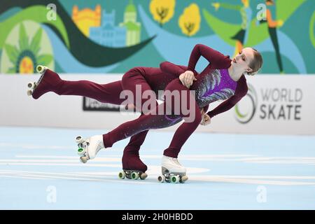 EVIE BERG - CHANCE BECKER, USA, performing in Senior Pairs - Free ...