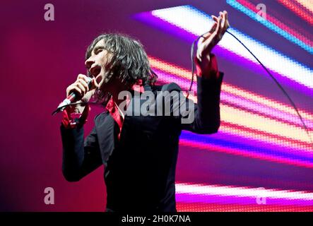 Primal Scream's Bobbie Gillespie performs at Bestival Music Festival ...