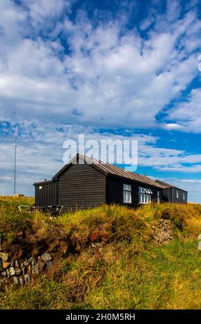 Lizard Wireless Station, Bass Point, Lizard Peninsula, Cornwall ...