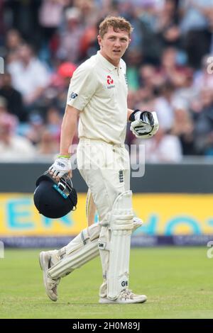 England’s Dominic Bess reacts after being caught behind by Pakistan’s ...