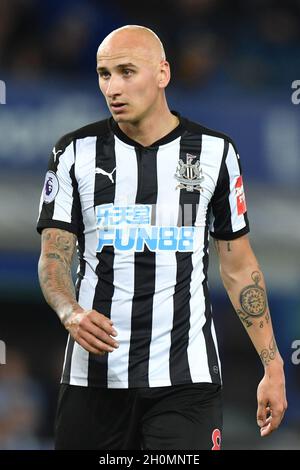 Newcastle United's Jonjo Shelvey Stock Photo - Alamy