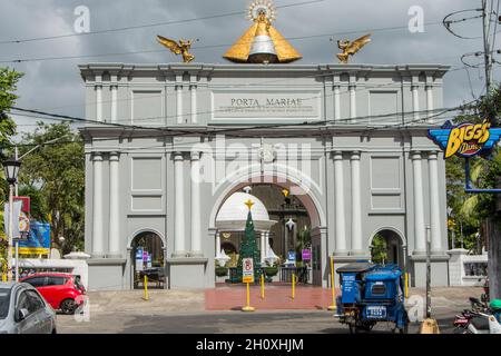 The Porta Mariae (Latin, "Marian Gate") A triumphal arch in Naga City ...
