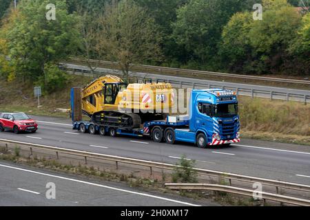 Scania hgv lorry truck & low loader trailer loaded with track laying ...