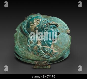 A Greek bronze box mirror from the Metropolitan Museum of Art ...