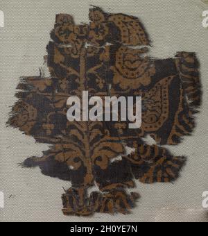 Roundel with a Palmette Tree, 7th-8th century. Syria, 7th-8th century ...