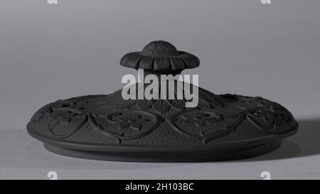 Teapot (cover), c. 1810. Elijah Mayer (British, c. 1770-1805). Black ...