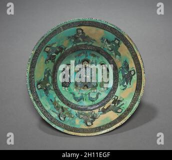 Bowl, late 1100s-early 1200s. Iran, Seljuk Period, late 12th - early ...