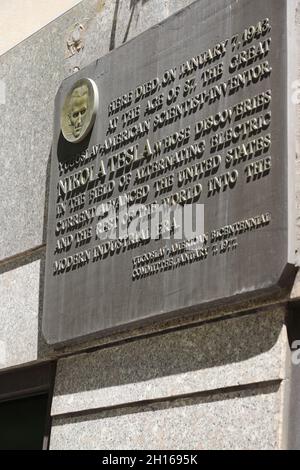 Commemorative plaque of Nikola Tesla on the exterior wall of The New ...