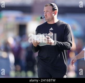 October 16, 2021: Texas State Bobcats head coach Jake Spavital during ...