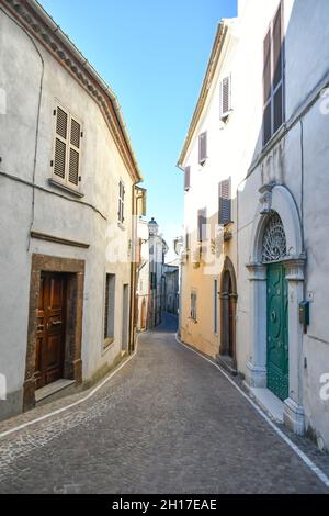 A narrow street of Ripi, a medieval town of Lazio region, Italy Stock ...