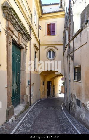 A narrow street of Ripi, a medieval town of Lazio region, Italy Stock ...