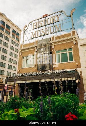 The History Musuem on the Square, in downtown Springfield, Missouri ...