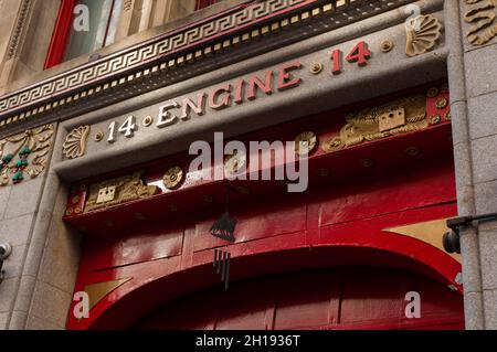 FDNY 14 Engine fire fighters quarter Stock Photo - Alamy