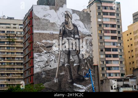 October 16, 2021: Brazilian artist and activist Mundano works on the ...