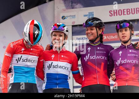 Amy Pieters, Chantal Blaak, Anna Shackley of team SD Worx preparing to race the AJ Bell Women's ...