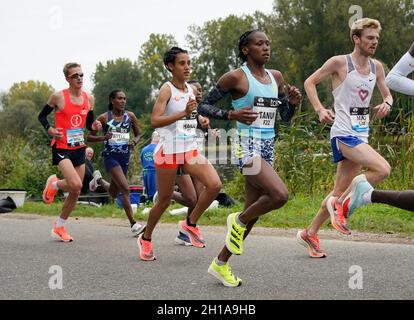 Angela Tanui (KEN) followed by Haven Hailu (ETH) during TCS Amsterdam ...