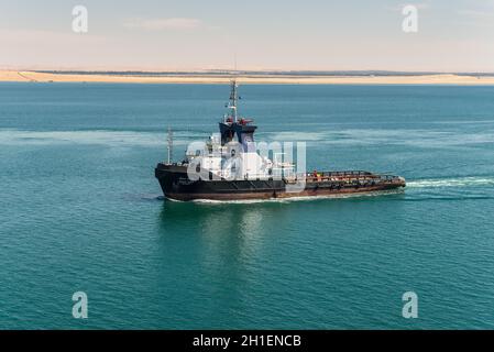 Suez, Egypt - November 5, 2017: Tug Ezzat Adel vessel passing the New ...