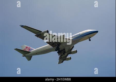China Airlines Jumbo 747 changi airport singapore Stock Photo - Alamy