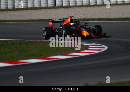 BARCELONA - Max Verstappen (Red Bull Racing) ahead of the Formula 1 ...