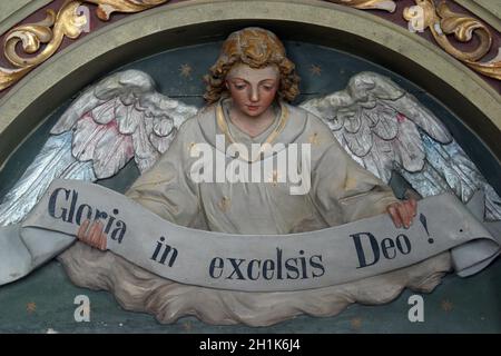 Heavenly Angel declaring "Gloria in excelsis Deo! Stock Photo - Alamy