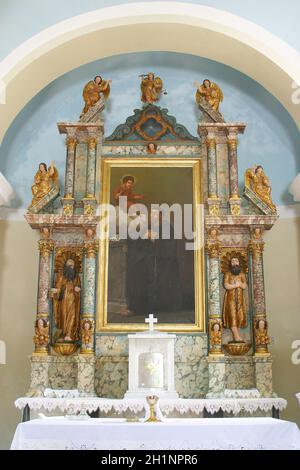 Altar, The St. Anthony's Church in Ollur, Kerala, India Stock Photo - Alamy