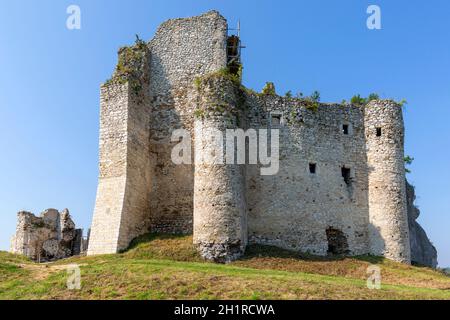 Mirow, Poland - September 16, 2020 : Medieval gothic Mirow Castle ...