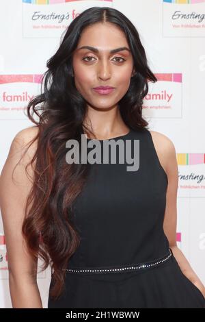 Sayana Ranjan, Fototermin Ernstings Family, Better together Fashion ...