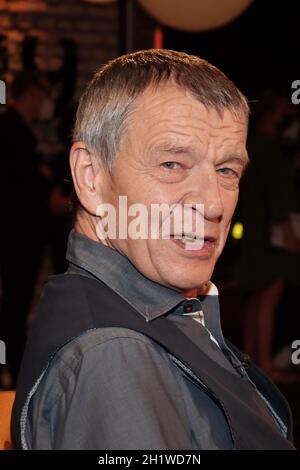 Prof. Klaus Pueschel, Talkshow 3 nach 9, 18.06.2021, Bremen Stock Photo ...