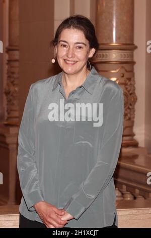 Clare Grey, Verleihung des Koerber-Preises 2021 an Clare Grey im ...