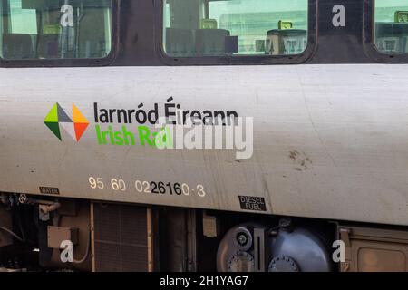 Iarnród Éireann/Irish Rail logo on the side of a carriage Stock Photo ...