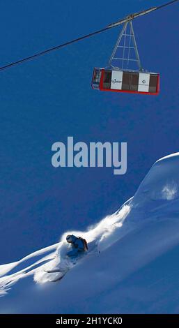 FRANCE, SAVOY (73) COURCHEVEL, THE CABLE CAR OF LA SAULIRE Stock Photo ...