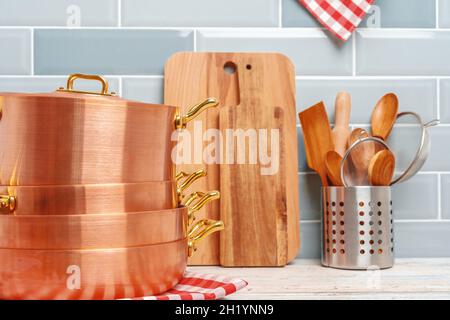 Modern kitchen details with copper kitchenware close up Stock Photo - Alamy