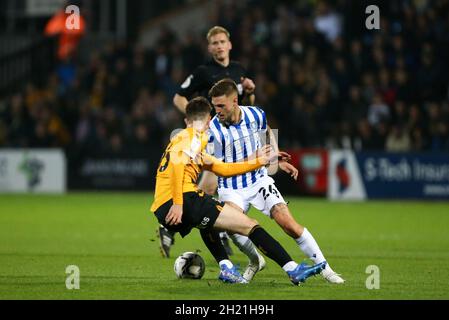 Lewis Wing of Sheffield Wednesday and Jack Hunt of Sheffield Wednesday ...