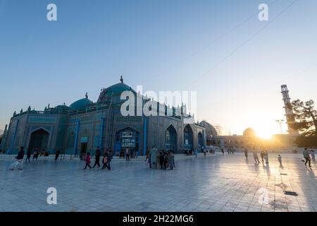 Blue Mosque at sunset, Mazar-E-Sharif, Afghanistan Stock Photo - Alamy