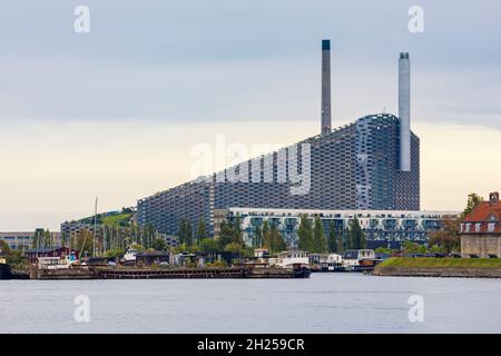 CopenHill, waste incineration plant and artificial ski slope, Ski lift, skiing with a view of ...
