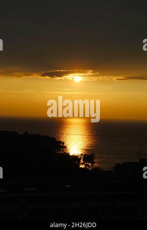Sunset over Lake Erie, Lakewood, Ohio Stock Photo - Alamy