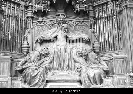 Queen Alexandra memorial by sculptor Sir Alfred Gilbert circa 1932 in ...