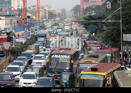 Unbearable traffic jam in the capital Dhaka the city dwellers are ...