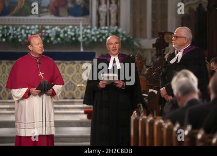 Rev Dr David Bruce (right) with Rev Dr David Allen (left), Acting Clerk ...