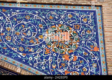 Abu Bakr Kaffal Shashi mausoleum, Tashkent, Uzbekistan, Central Asia ...