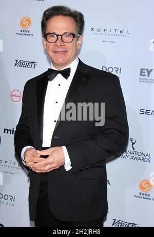 **FILE PHOTO** Peter Scolari Has Passed Away. Peter Scolari and Julia ...
