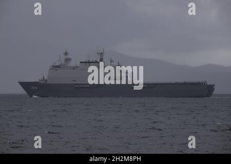 HNLMS Rotterdam (L800), a Rotterdam-class landing platform dock ...